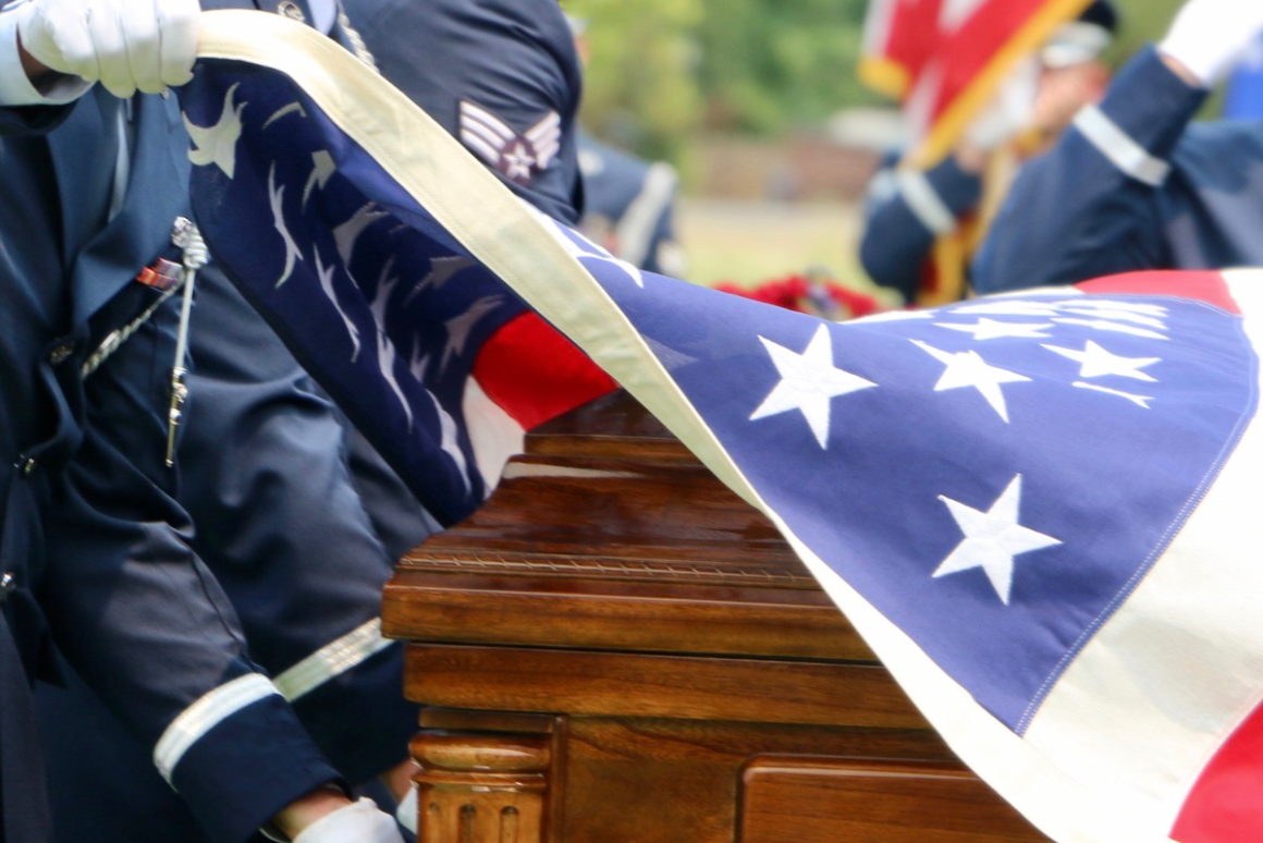 What to Do When a Military Veteran or Retiree Dies